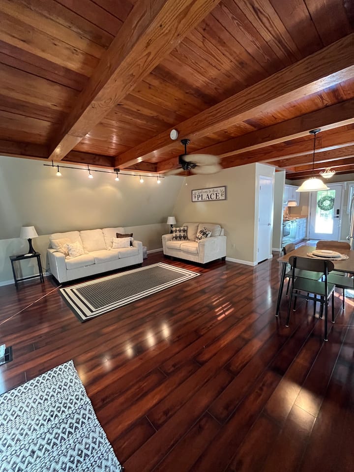 Goose Hollow Lodge - Lake Barkley State Resort Park, Cadiz
