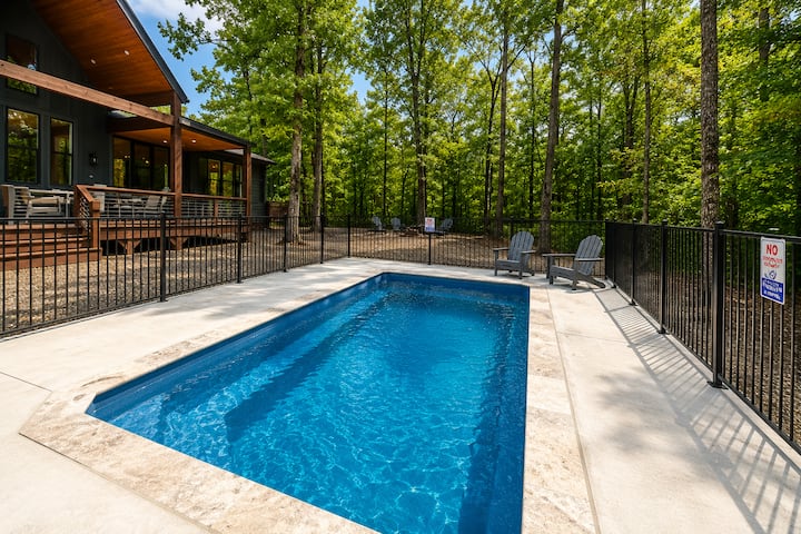 Secluded Pool Escape | Hot Tub, Games & Fire Pit - Oklahoma