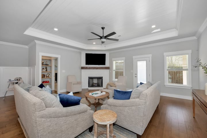 Cozy Townhome Retreat: Private~near Everything! - Huntsville, AL