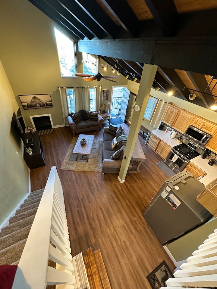 Ski-in/ski-out & Hiking Haven Condo - Genoa, NV