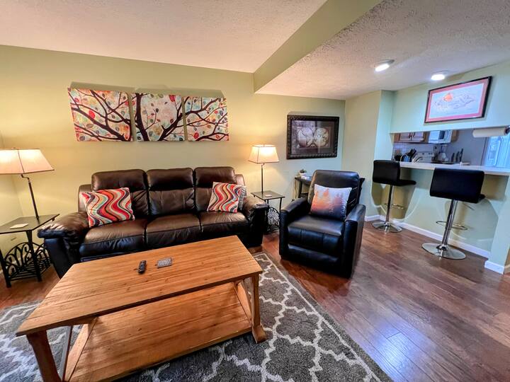 Townhouse In The Pines - Bloomington