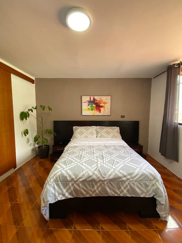 Departamento Acogedor En Baños Con Estacionamiento - Tungurahua