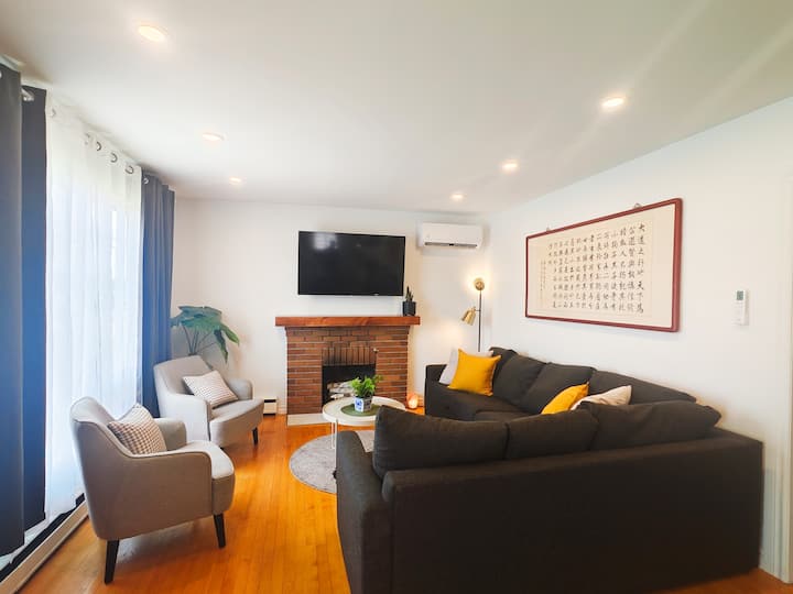 Whole House W/ 2 Joint Units. Right On Mapleton Rd - 蒙頓
