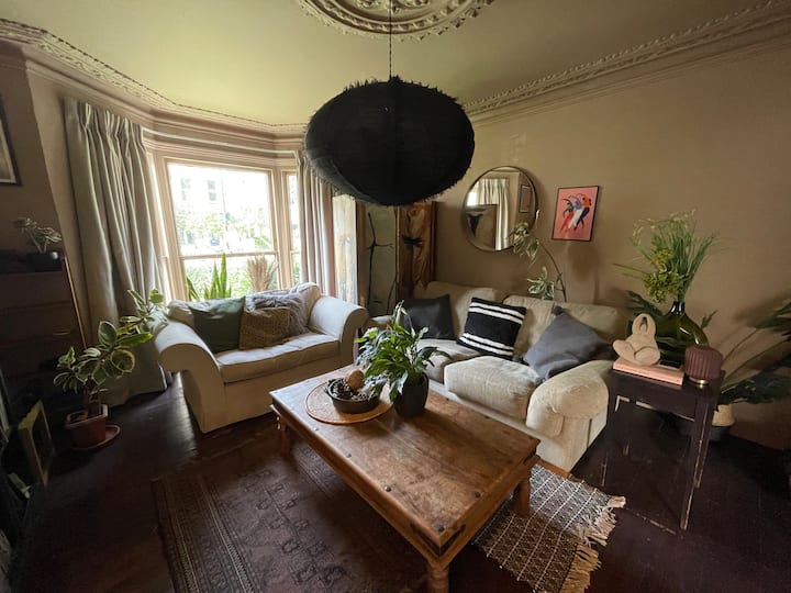 Spacious Flat Near Hampstead Heath - 블룸스버리