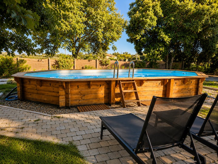 Chalet Avec Jardin Et Piscine Pour 4 Personnes - Bollène
