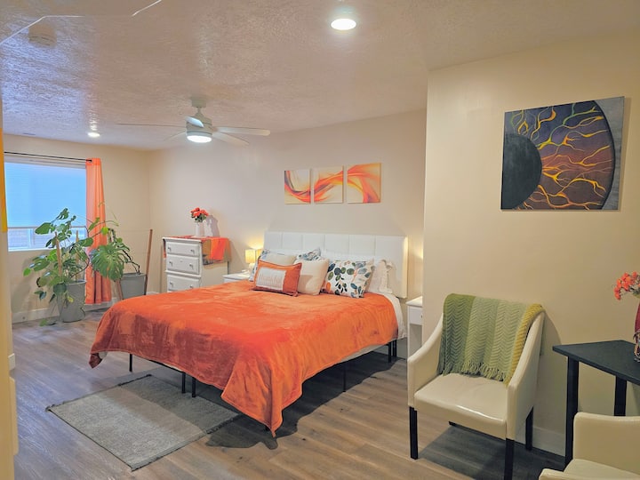 King 1br • Full Kitchen • Spacious Dragon Stay - Cedar City, UT