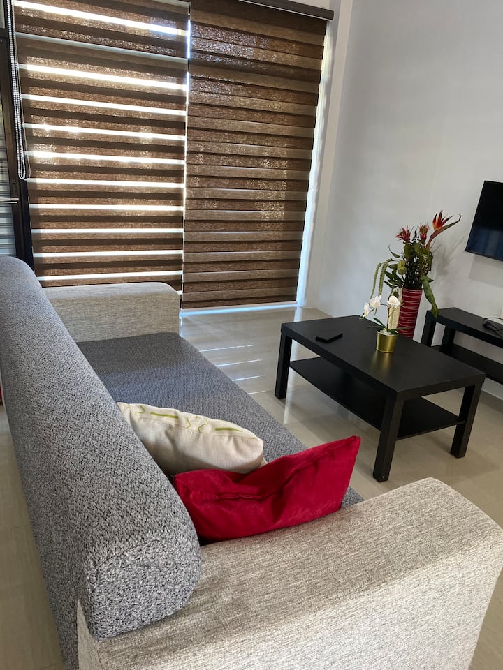 Spacious Studio Unit Near Hundred Islands. - Alaminos