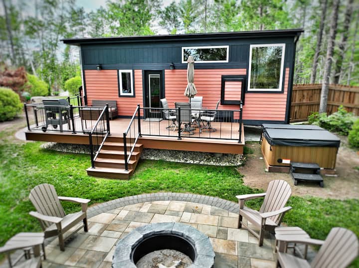 Pictured Rocks, River Access, Trails, Hot Tub - Au Train, MI