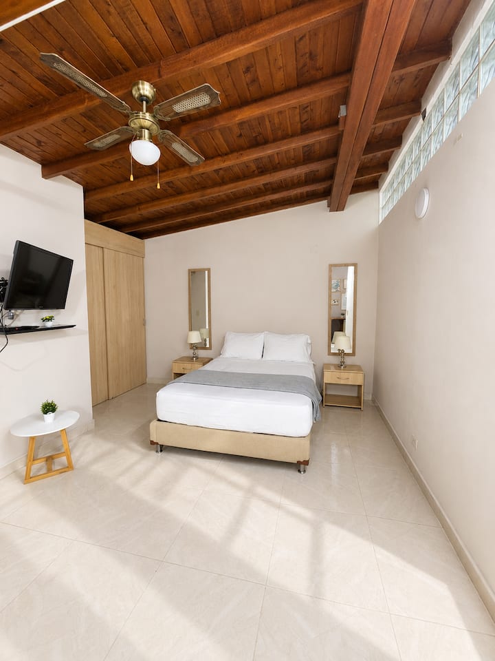 Loft Con Balcón / 1 Min Del Metro / 5 Min Estadio - Medellín
