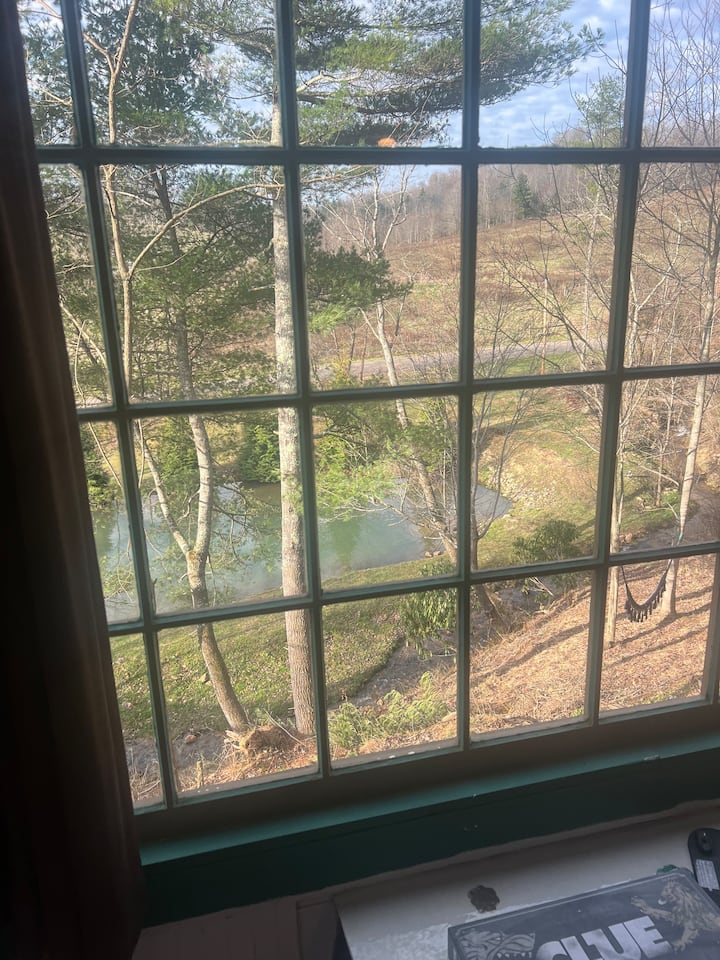Swift Hollow Timeless Memories - Mountain City, TN