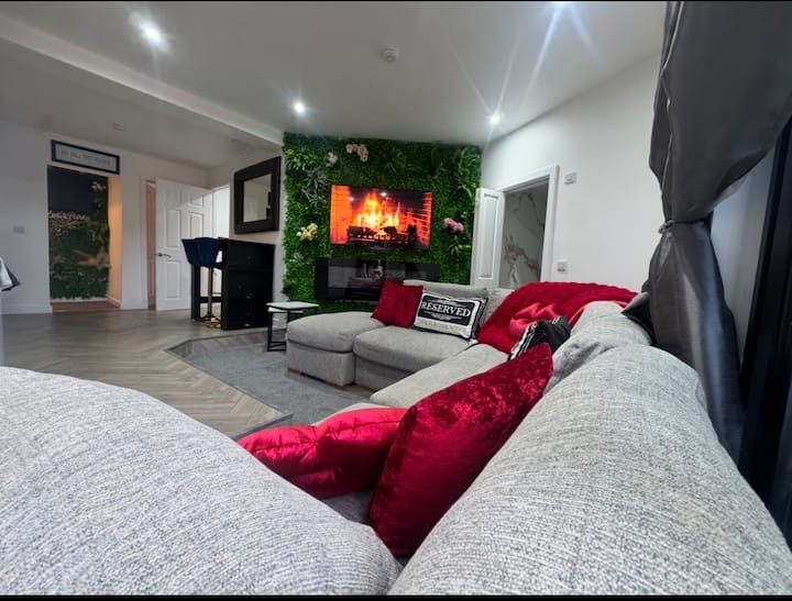 4 Bedroom Home Close To Murrayfield Stadium - Edinburgh