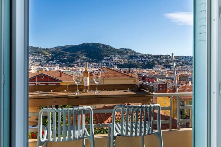 Apartment With A View - Nice