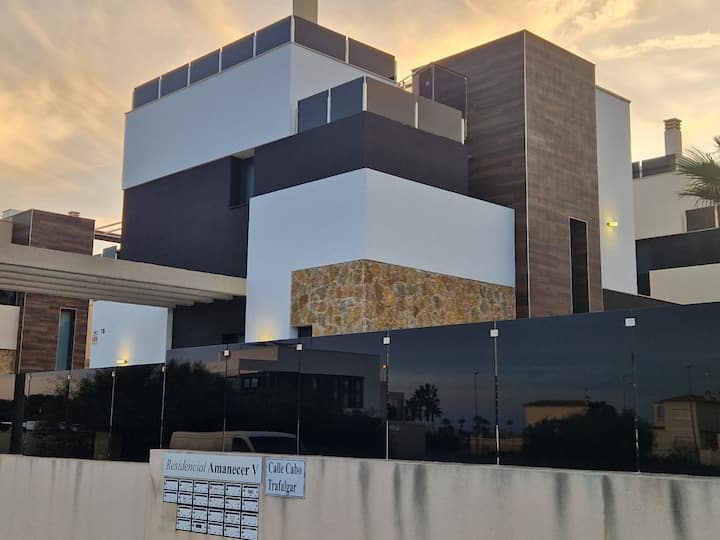 Cape Villa In Cabo De Roig By Perfectly Rentals - Cabo Roig