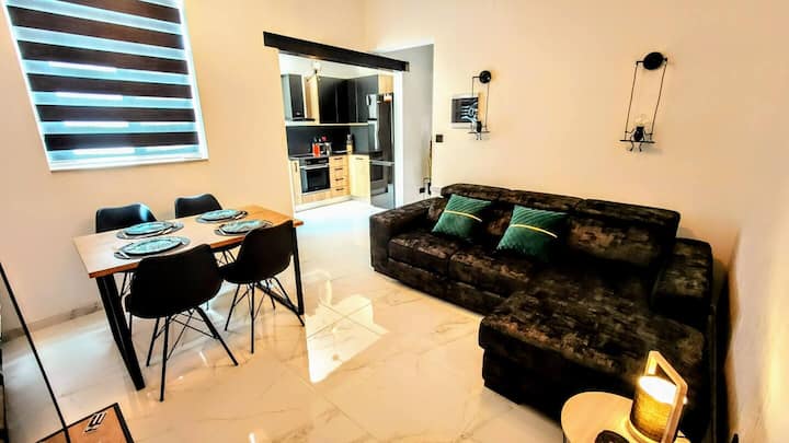 1bed Maisonette In Bugibba Square By Homely - Malta