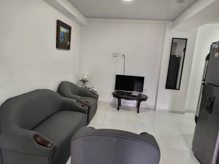Apartamento A 15min Del Centro, Con Parking Gratis - Medellín, Colombia