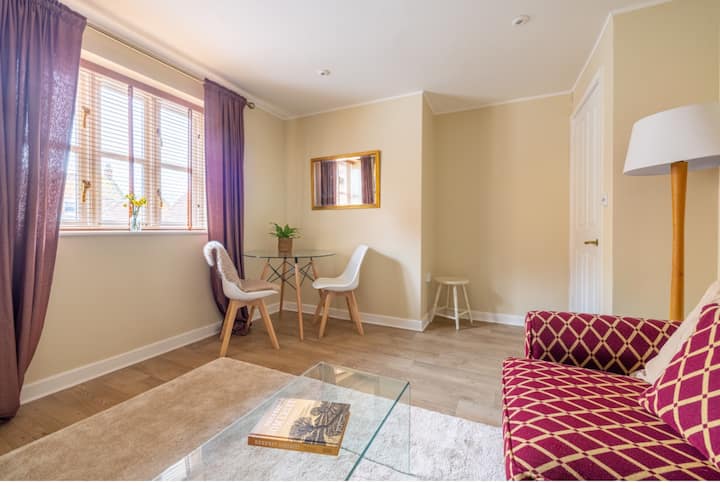 Crown Lodge, Central Glastonbury - Glastonbury