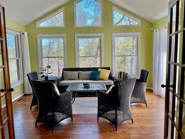Peaceful-spacious-unique Retreat Near Trails/golf - Bella Vista, AR