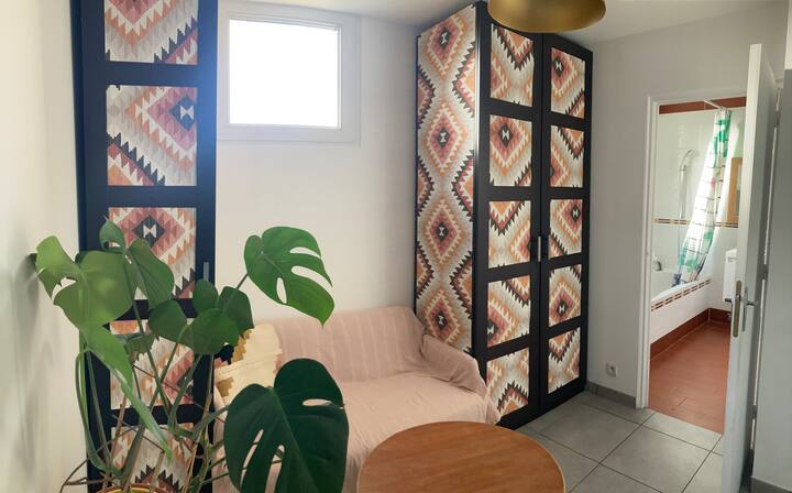 Appartement T2 Au Calme Sur Parc, Avec Parking - Montpellier