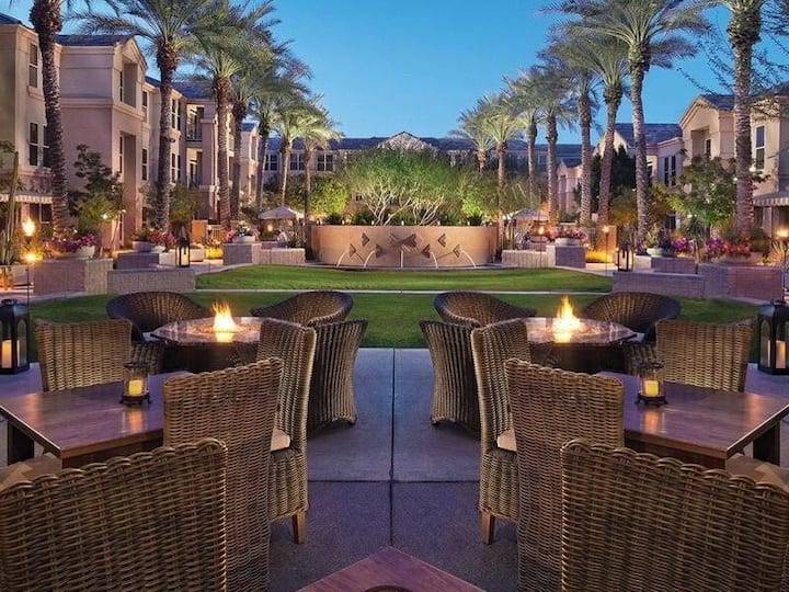 Affordable Getaway! W/ Pool, Near Odysea Aquarium! - Scottsdale, AZ