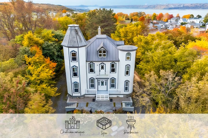 L'unique Château De Valvak | Spa & Bbq | Foyer - Quebec City