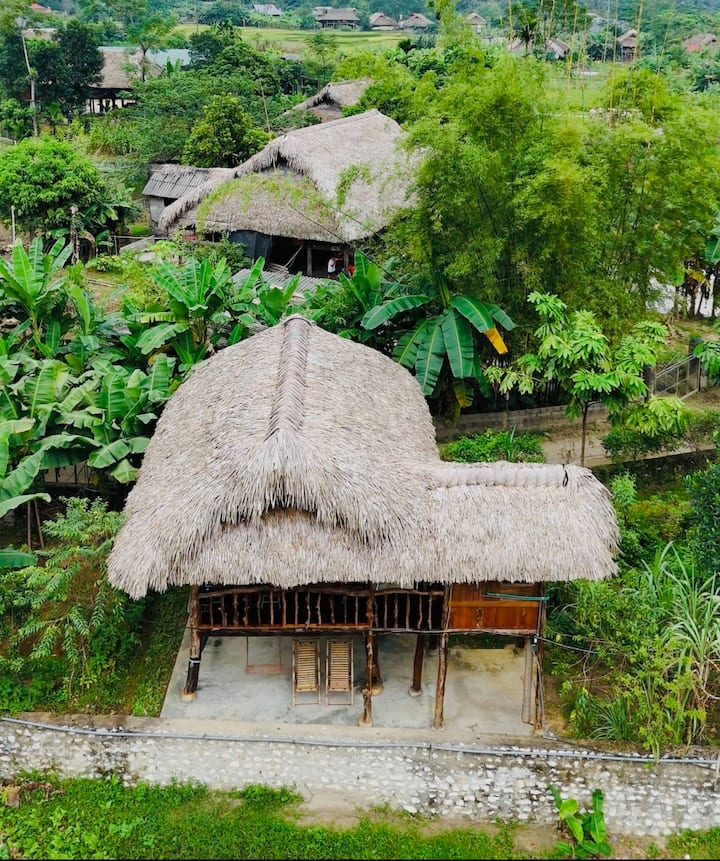 A Rustic House By The Spring In A Tranquil Village - Hà Giang