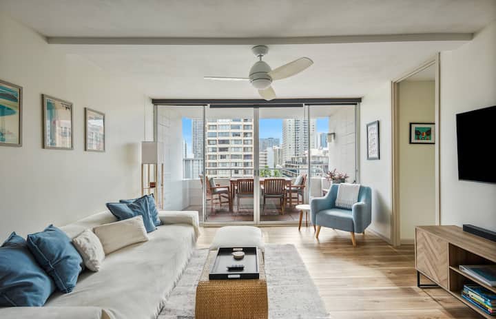 Breezy Waikiki 2 Br - Work And Play In Paradise! - Honolulu, HI