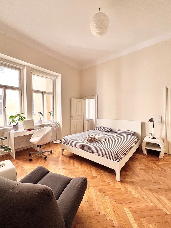Smart Creative Home•private Bathroom•city Centre - Prague