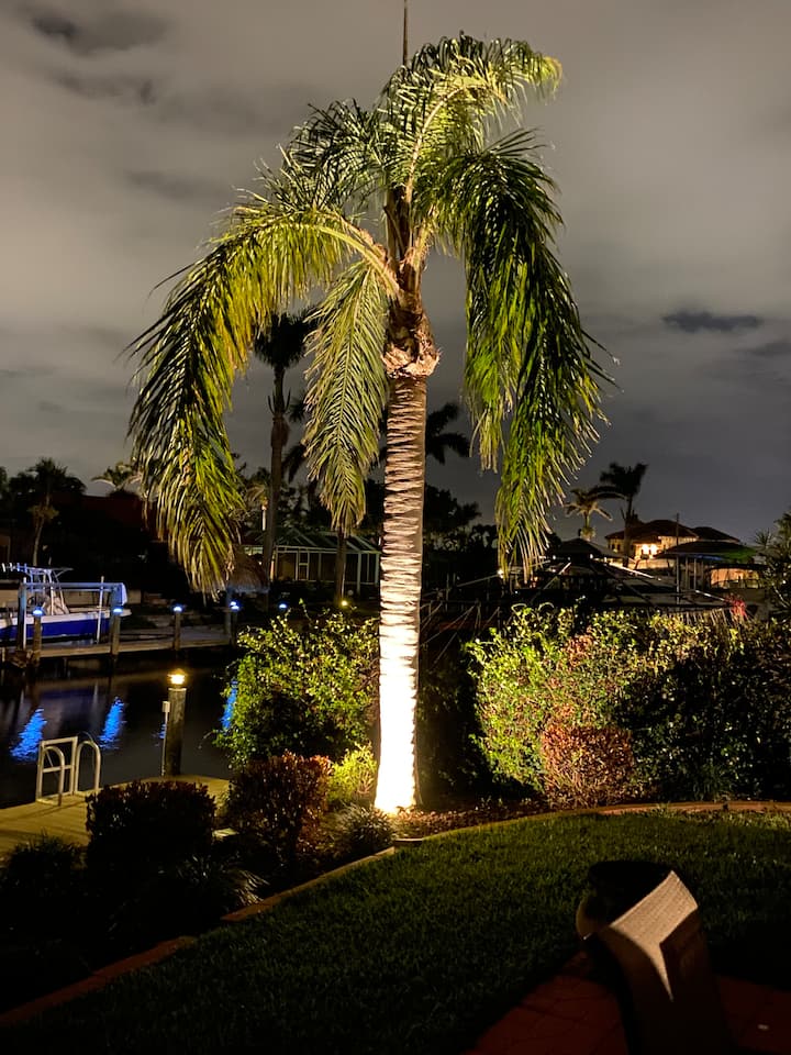 Dock And Chill - Cape Coral, FL