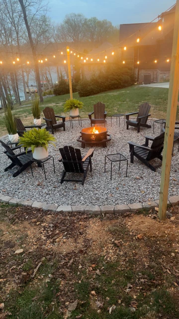Fire Pit, Hot Tub, Dock, & Game Room @ Tim’s Ford - Tennessee