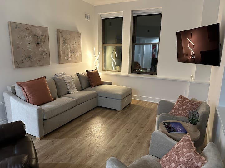 Perfect Haymarket&downtown Condo - Lincoln Children's Zoo, Lincoln