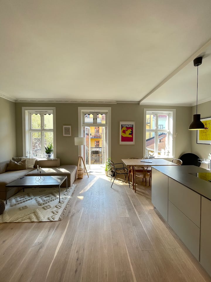 Cozy Apartment With Balcony - Oslo