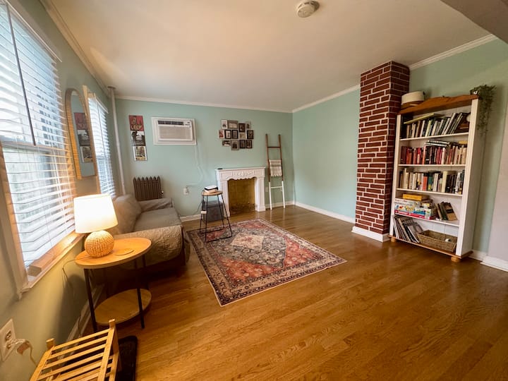 Cozy Quiet Home / Self Check-in / 20 Min To Ewr - Belleville, NJ