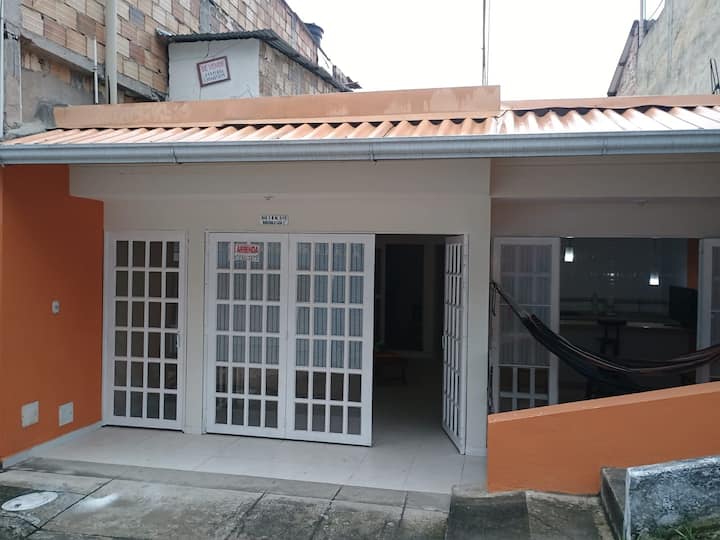 Casa De Descanso En Villeta Con Parqueadero - Villeta