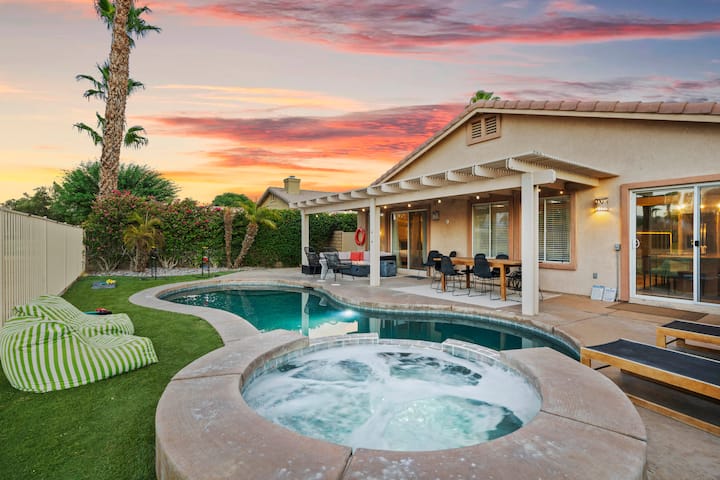 Family Oasis • Pool, Free Spa, Games, Sleeps 10 - Indio, CA