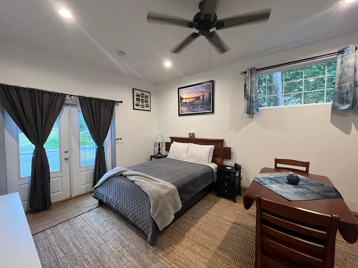 Secluded Suite - Whidbey Island, WA