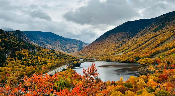 Fall Here Close To The Beach And To Boston. - Quincy, MA