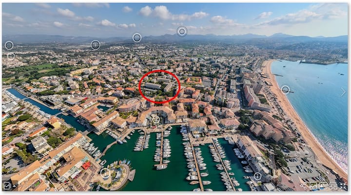 Fréjus Plage, Gare, Mer Et Commerces A Pied, - Fréjus