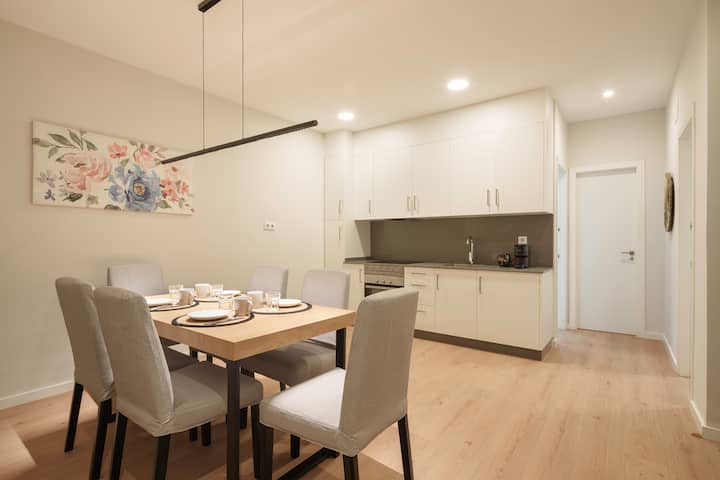 Modern 3-bedroom Apartment - Culleredo