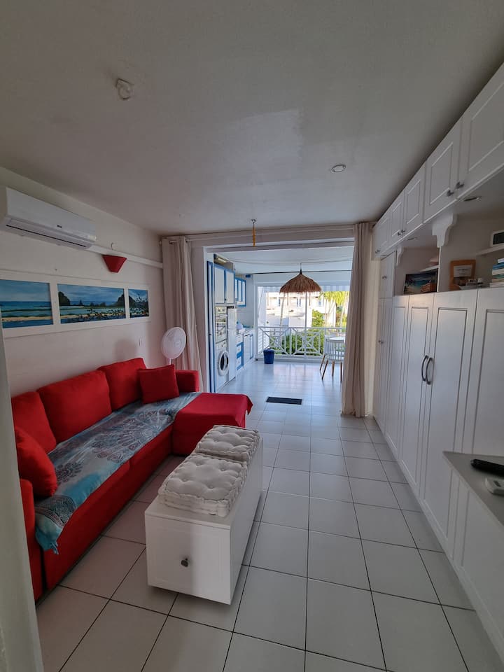 Appartement Vue Sur L Entrée De La Marina - Guadeloupe