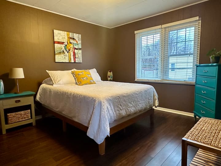 Centrally Located + Backyard/patio + Laundry - Saint John's