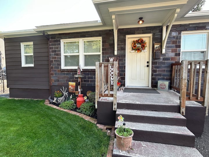 Cozy 3-bedroom Historic Home - スポーカン・バレー, WA