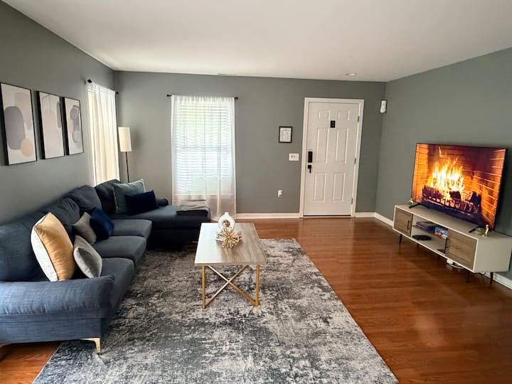 Stylish Coastal Retreat • Near Beach & Casinos - Atlantic City, NJ