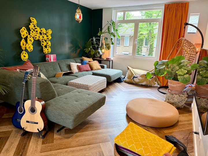 Uniek Twee Verdiepingen Appartement Met Tuin. - Amsterdam