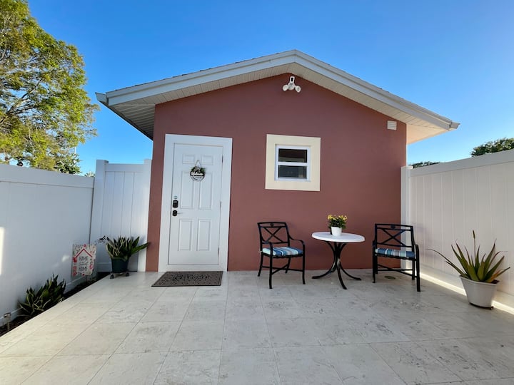 Lujosa Y Acogedora Mini Casa. - Tampa, FL