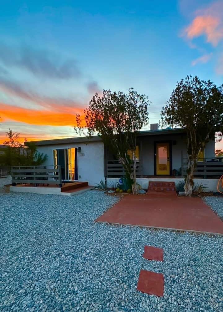 Stargazing And Relaxation Minutes From Jtnp! - Twentynine Palms, CA