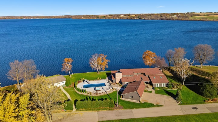 Lakeside Getaway | Games, Hottub & Space To Gather - Sakatah Lake State Park, Waterville