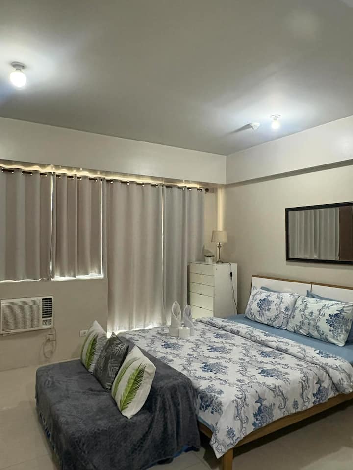 Condo In Pasay With Pool View! - Pasay