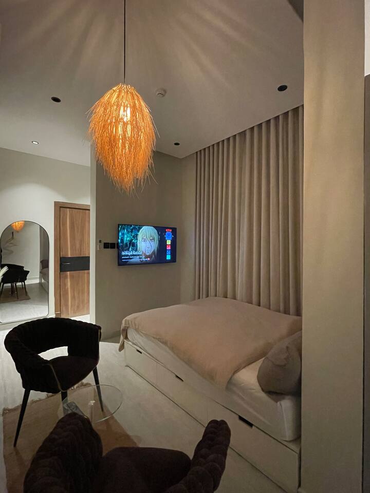 استديو هادئ تصميم مودرن دخول ذكي - Riad