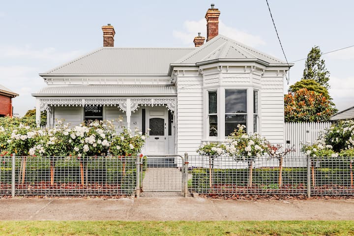 The Little White House - Colac