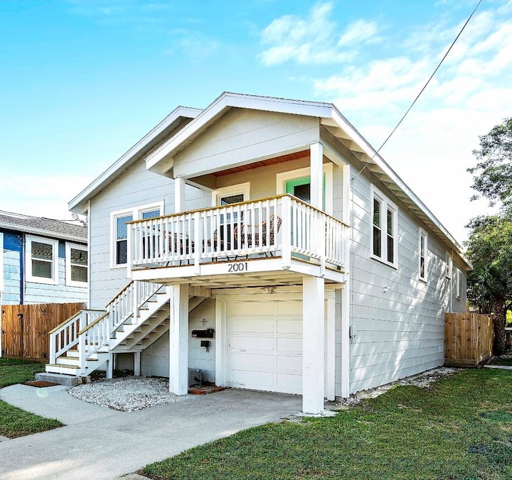 "Tu Casa"
Home Is
Where The
Heart Is - 加爾維斯敦